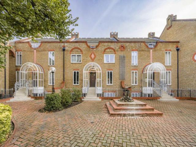 Oxford Road, London W5 1 bed flat to rent £1,750 pcm £404 pw