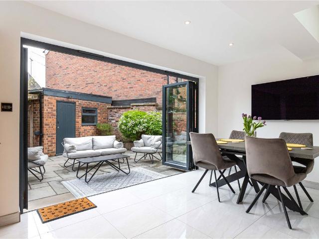 Oxford Road, Macclesfield, Cheshire SK11, 3 bed semi detached house to rent, £1,950 pcm | PrimeLocation
