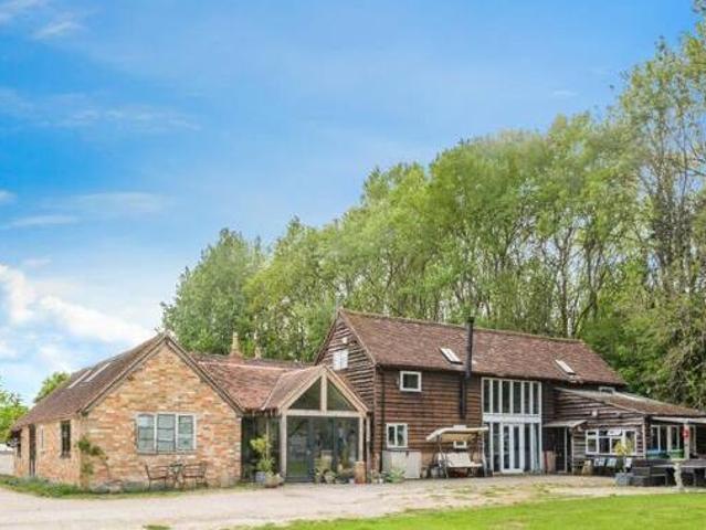 Oxford Road, Oakley, 5 Bedroom Barn