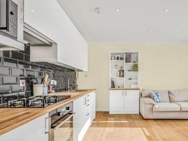 Oxford Road, Putney, 2 Bedroom Apartment