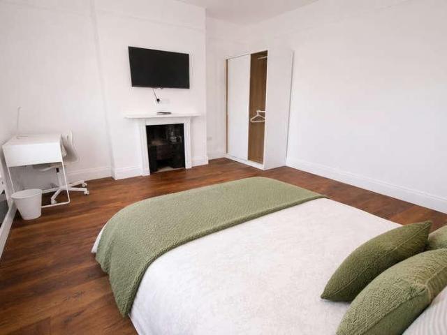Oxford Road, Reading, Berkshire, RG1