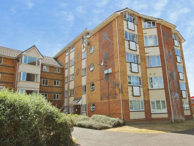 Oxford Road, Reading, Reading RG30, 2 bed flat to rent, £1,200 pcm | PrimeLocation