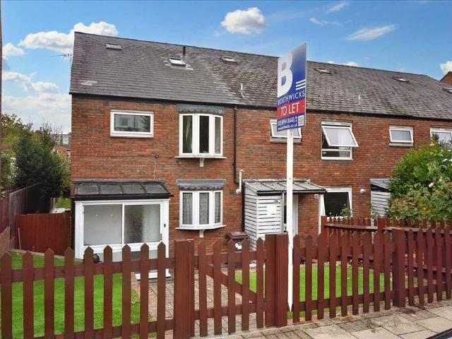 Oxford Road South, Chiswick, Chiswick 4 bed end of terrace house to rent £4,199 pcm £969 pw