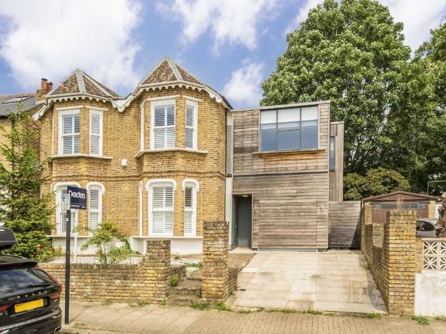 Oxford Road South, London W4 5 bed house to rent £8,498 pcm £1,961 pw
