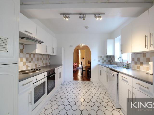 Oxford Road, Southampton SO14, 6 bed detached house to rent, £2,300 pcm | PrimeLocation
