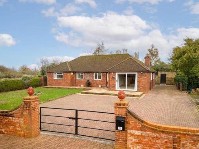 Oxford Road, Stone, 3 Bedroom House