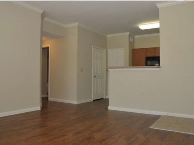 OxfordCC 1 Bedroom Apartment for Rent at 2200 West Baker Road, Baytown, TX 77521