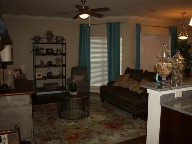 OxfordCC 2 Bedroom Apartment for Rent at 2200 West Baker Road, Baytown, TX 77521