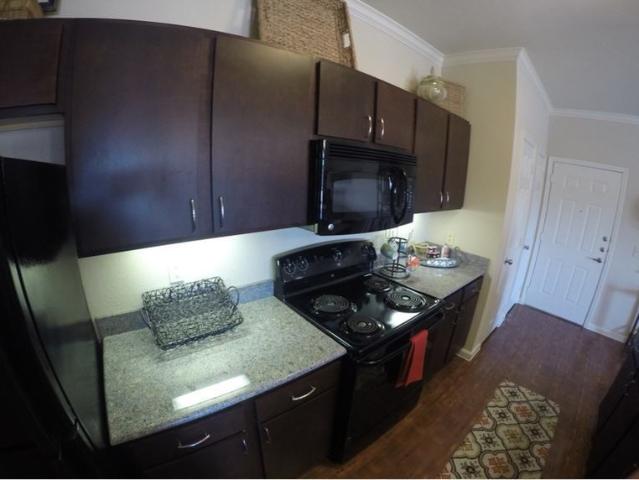 OxfordCC 2 Bedroom Apartment for Rent at 2200 West Baker Road, Baytown, TX 77521