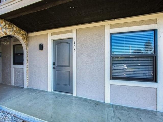 Oxfordshire Ln Apt,fort Myers, Condo For Sale