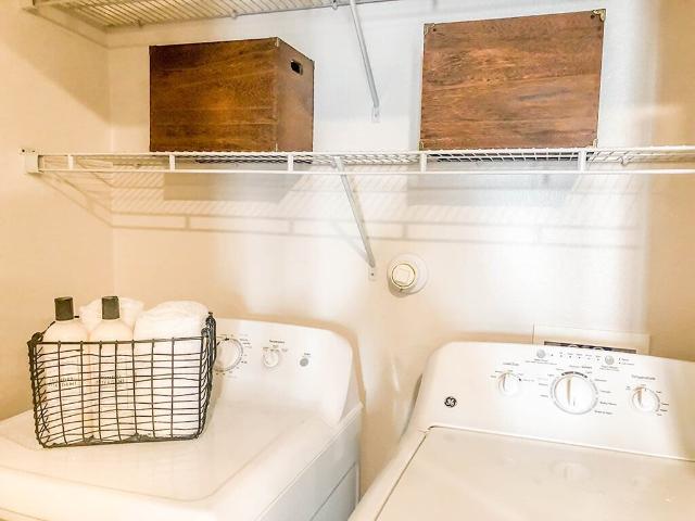 Oxly at The Merc 2 Bedroom Apartment for Rent at 5810 Utsa Blvd, San Antonio, TX 78249