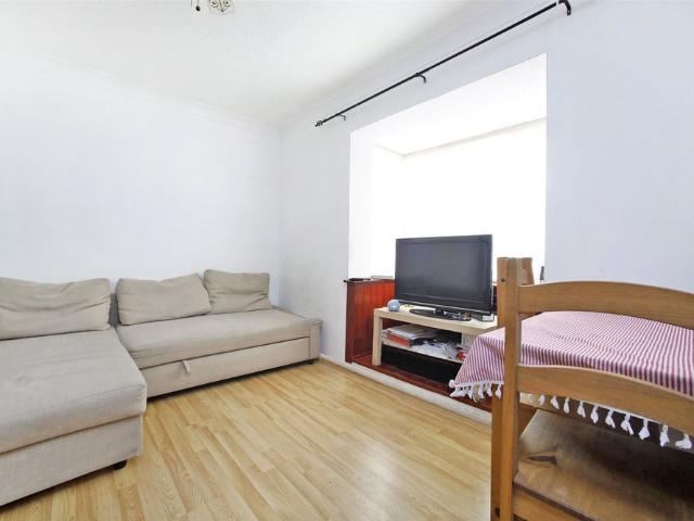 Oxley Close, London, SE1 5HN