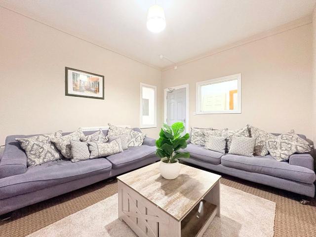Oxton Road, Birkenhead, Merseyside CH41, 6 bed maisonette to rent, £4,000 pcm | PrimeLocation