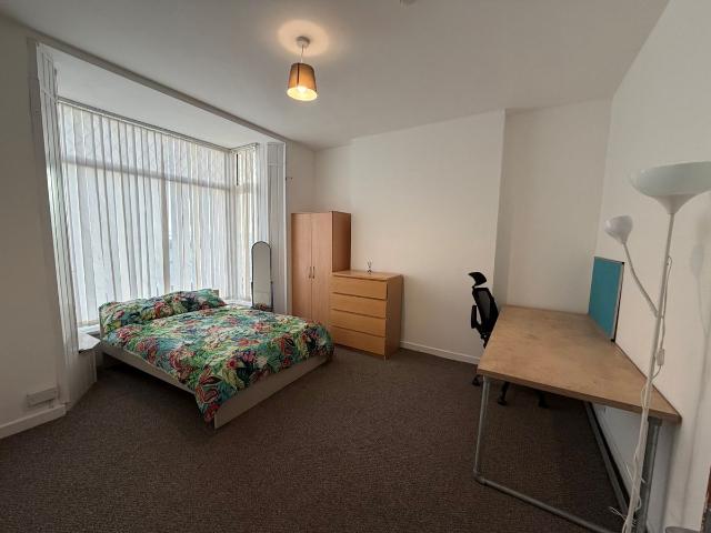 Oystermouth Road, West Glamorgan SA1, 1 bed flat to rent, £560 pcm | PrimeLocation
