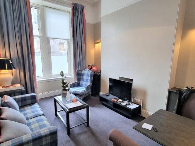 P1201: Union Grove, City Centre, Aberdeen