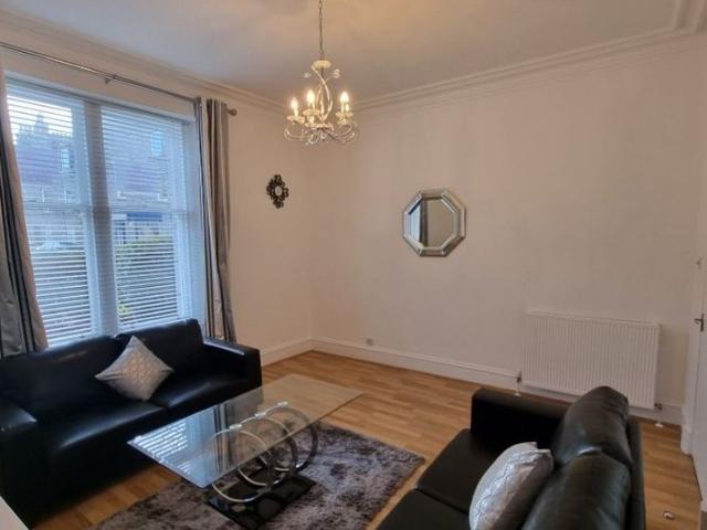 P1364: Union Grove, West End, Aberdeen