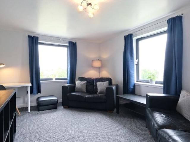 P1460: Morrison Drive, Garthdee, Aberdeen