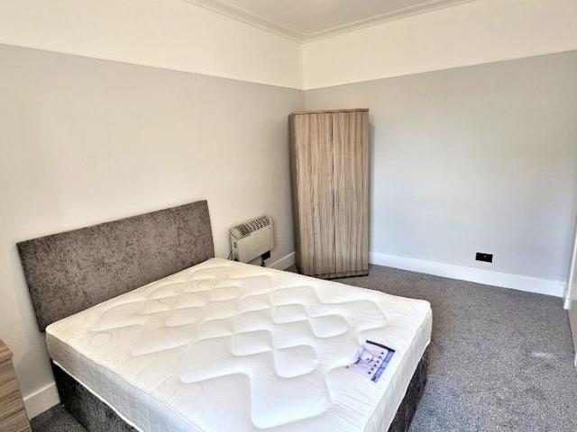 P1730: Skene Square, Rosemount, Aberdeen