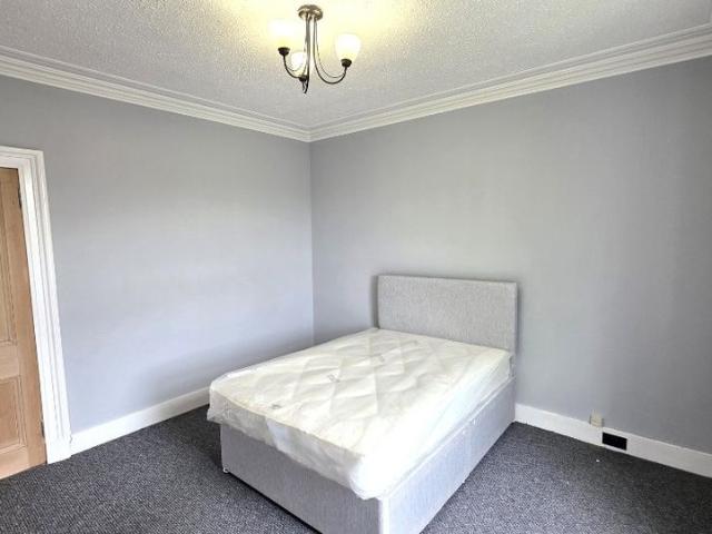 P1884: Holburn Road, City Centre, Aberdeen