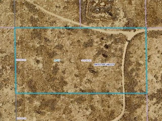 P2 Ave, Palmdale, CA 93591