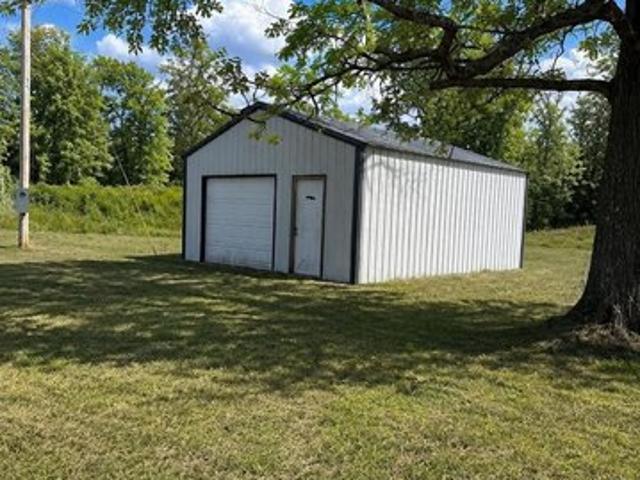 P Hwy, Alton, MO 65606