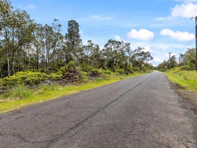 PA Alii St, Volcano, HI 96785