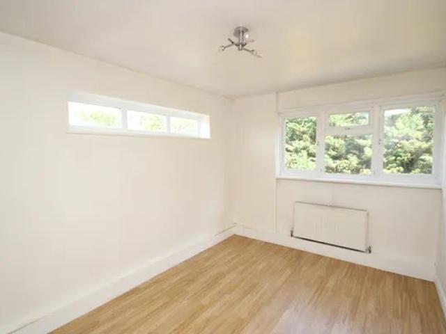 Pampisford Road, South Croydon, CR2 6DL, Property for rent