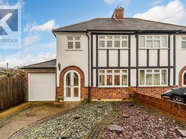 Pams Way, Epsom, 3 Bedroom Semi detached