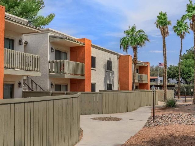 Pantano Villas Apartments 2 Bedroom Apartment for Rent at 260 S Pantano Rd, Tucson, AZ 85710