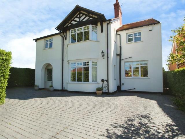 Panton Road, Chester CH2 5 bed detached house to rent £3,000 pcm £692 pw