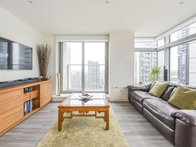 Pan Peninsula, Canary Wharf, London E14, 2 bed flat to rent, £3,000 pcm | PrimeLocation