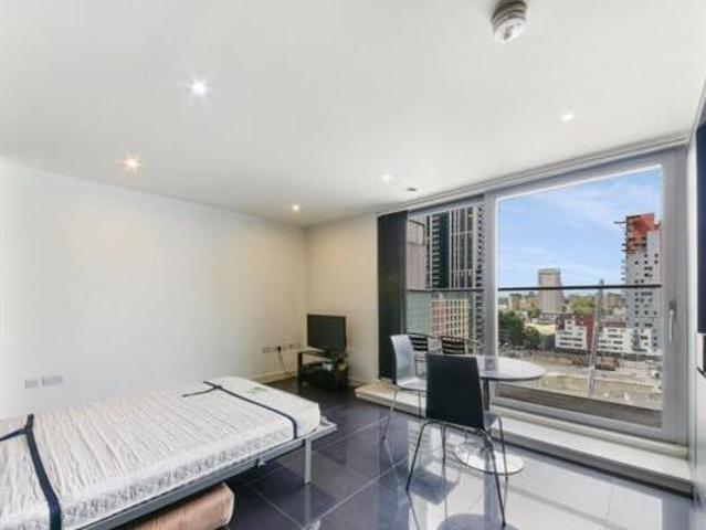 Pan Peninsula, Pan Peninsula Square, Canary Wharf, Studio Flat For