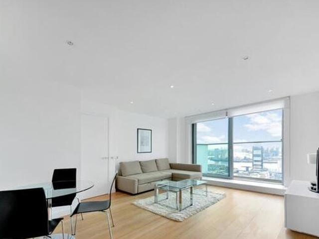 Pan Peninsula Square, Canary Wharf, 1 Bedroom Flat
