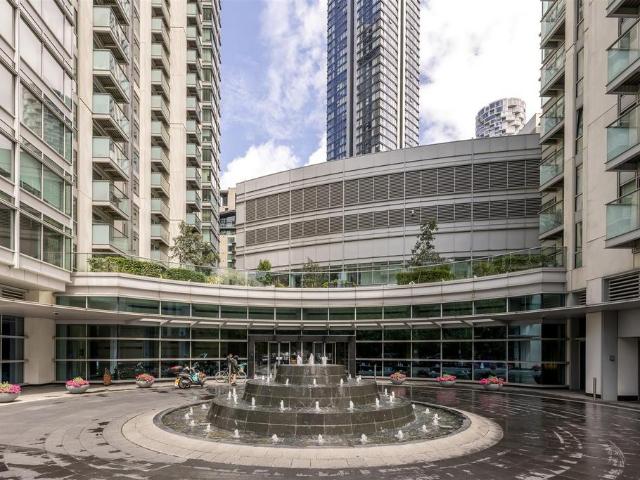 Pan Peninsula Square, Canary Wharf, E14 Studio to rent £1,842 pcm £425 pw