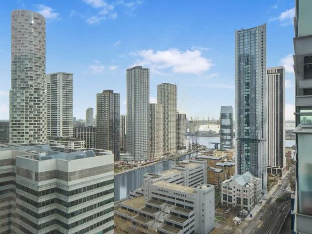 Pan Peninsula Square, Canary Wharf, E14