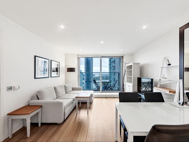 Pan Peninsula Square, Canary Wharf, London E14, 1 bed flat to rent, £2,470 pcm | PrimeLocation