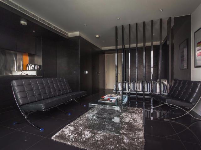 Pan Peninsula Square,, E14