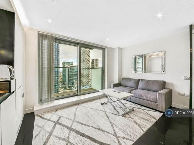 Pan Peninsula Square, London, E14 Studio to rent £2,000 pcm £462 pw