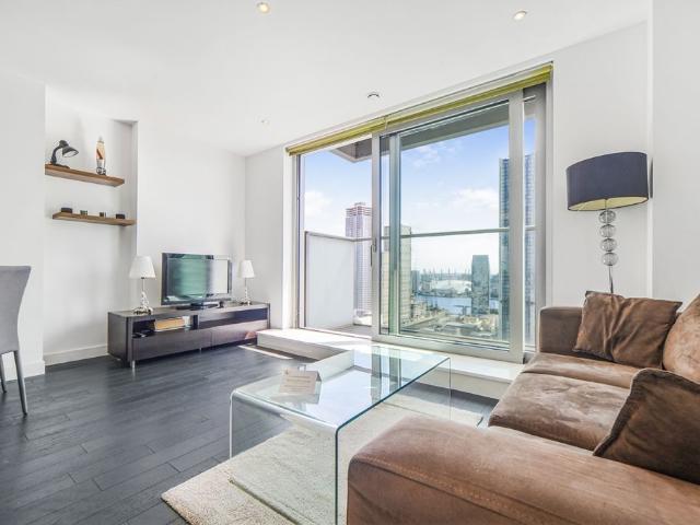 Pan Peninsula West, Pan Peninsula Square E14, 1 bed flat to rent, £2,557 pcm | PrimeLocation