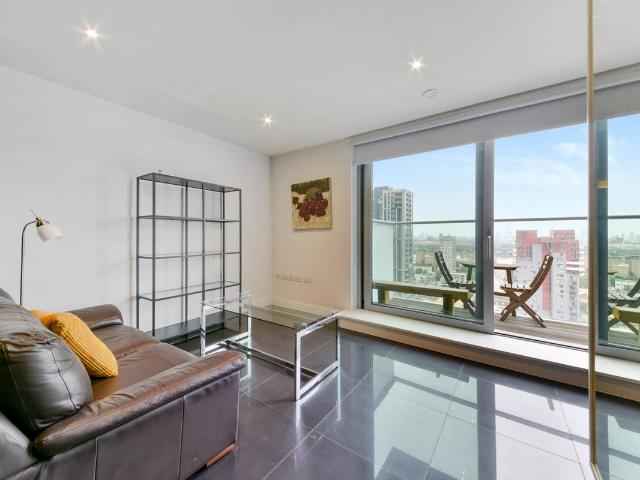 Pan Peninsula West Tower, Canary Wharf E14, Studio to rent, £2,000 pcm | PrimeLocation