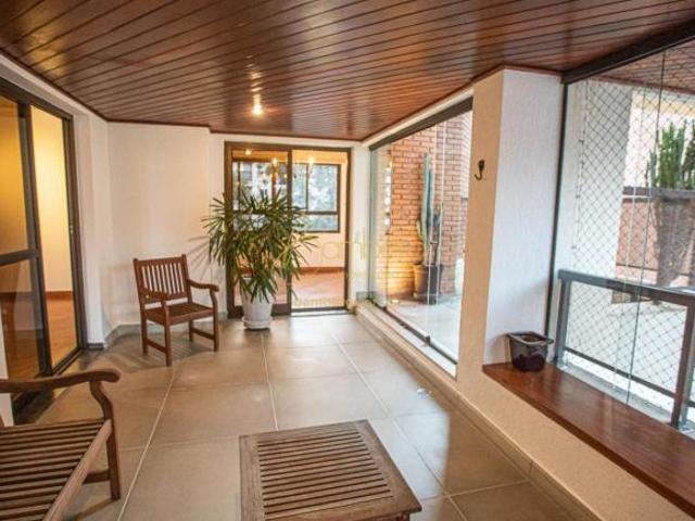 Panamby no condomínio Vitória Régia, oportunidade apto 4 dormitórios 260 m²