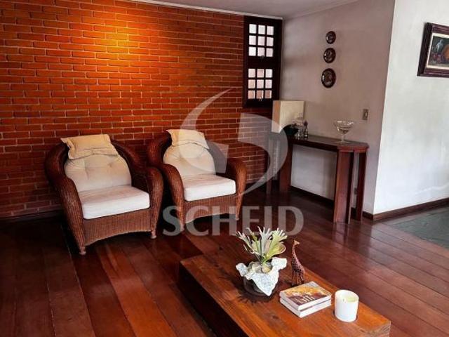 Panamby, casa em localização privilegiada!