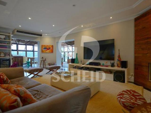Apartamento Duplex Impecável com Varanda Gourmet e Localização Privilegiada!