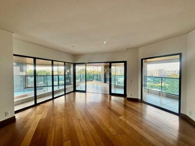 Panamby Vila MonteVerde Penthouse, 4 quartos/suítes, 5 vagas com deposito na garagem