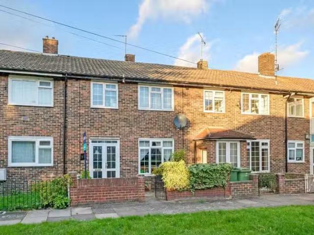 Panfield Road, Abbey Wood 3 bed terraced house for sale £390.