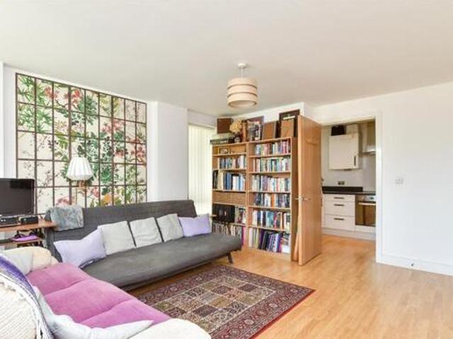 Pankhurst Avenue, Brighton, 2 Bedroom Flat