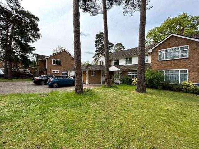 Pankhurst Drive, Bracknell, Berkshire, RG12