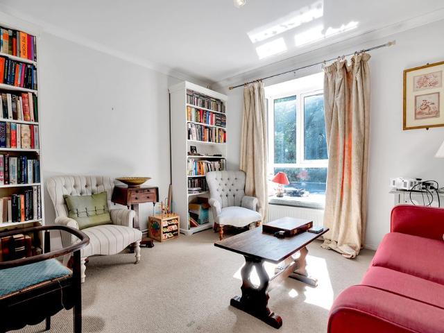 Panmure Close, London, N5 1TG