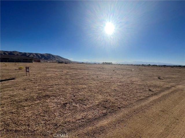 Panoche Rd, Apple Valley, CA 92308