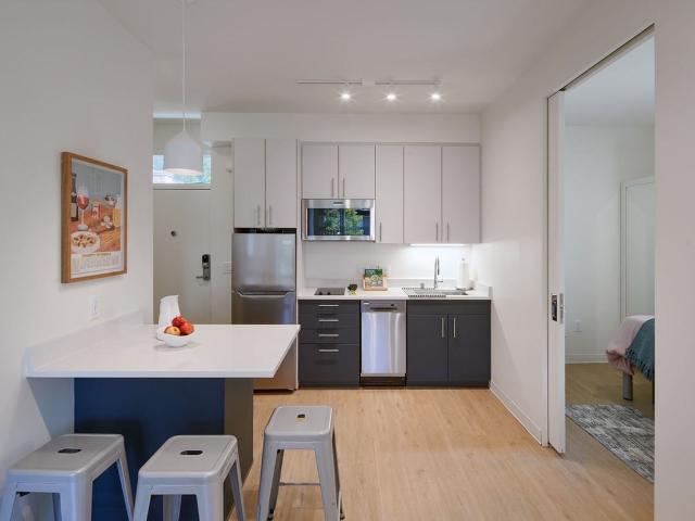 Panoramic Northside 5 Bedroom Apartment for Rent at 1752 Shattuck Ave, Berkeley, CA 94709